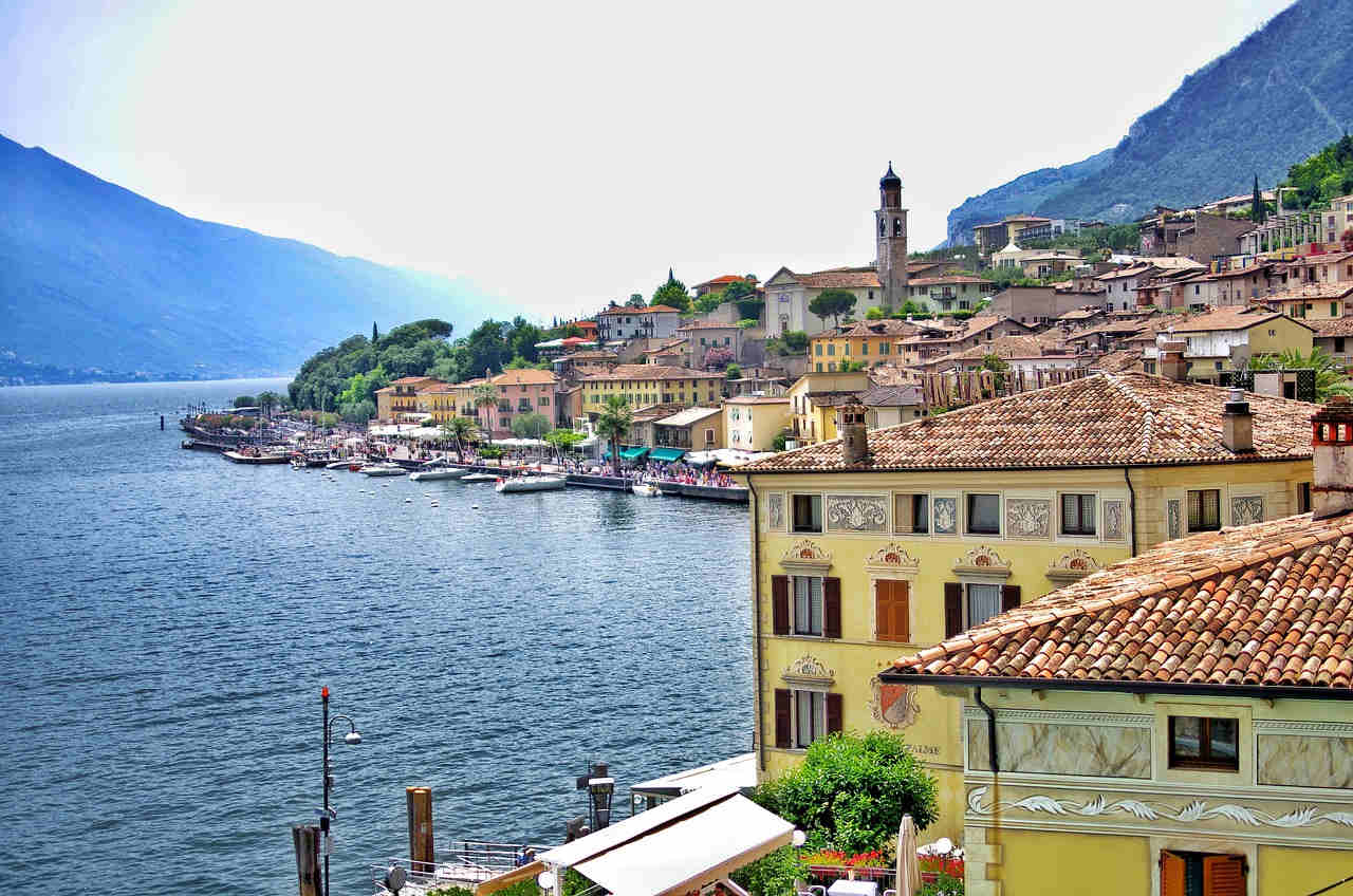 The Earth's spinning lifts water in Garda Lake
